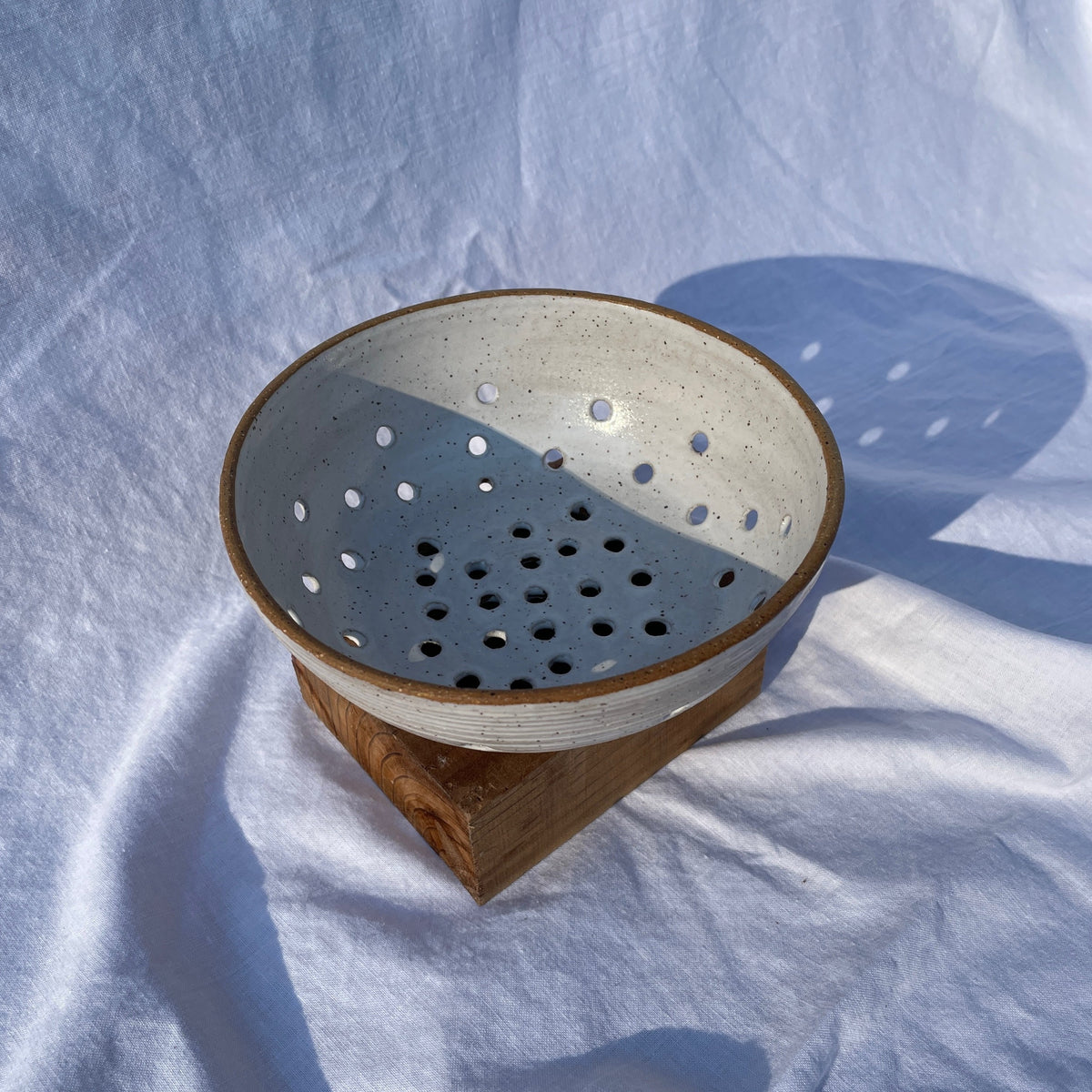 WHITE SPECKLE Berry Bowl – Harper Handmade